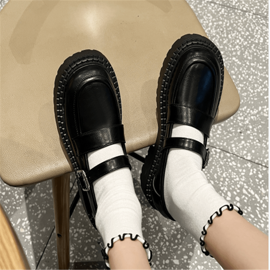 Vintage Mary Jane Shoes With Thick Soles, Made Of Faux Leather, Perfect ...