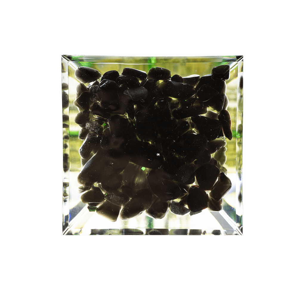 Resin Pyramid - green gradient obsidian | SHEIN USA