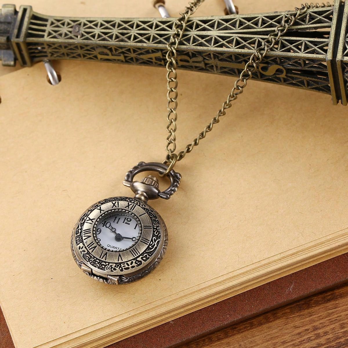 Montre De Poche Vintage Avec Creux De 12 Chiffres Romains | Mode en ...