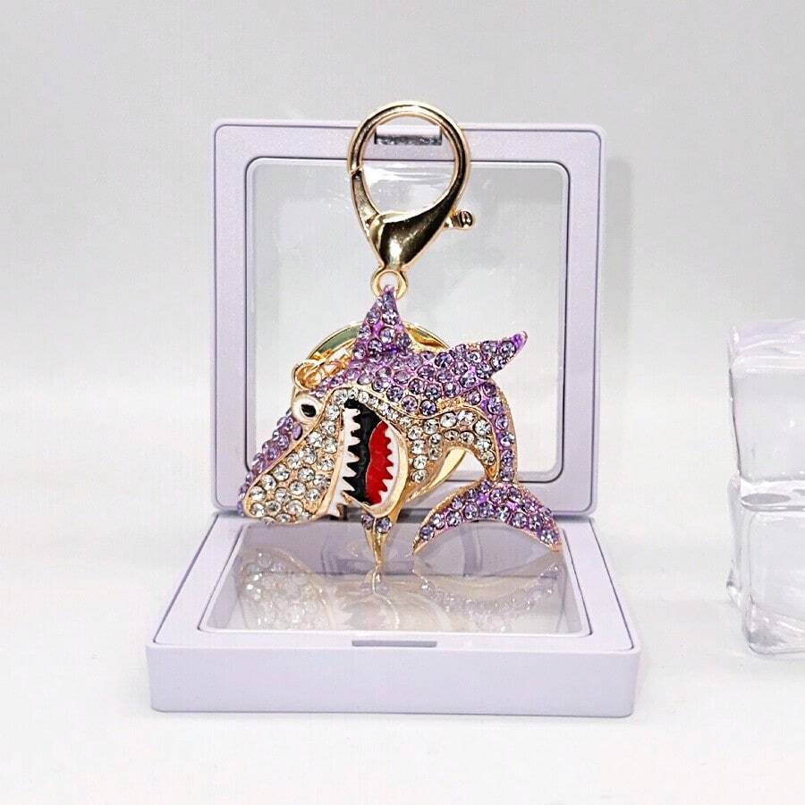 Sleek Shark-shaped Keychain | SHEIN USA