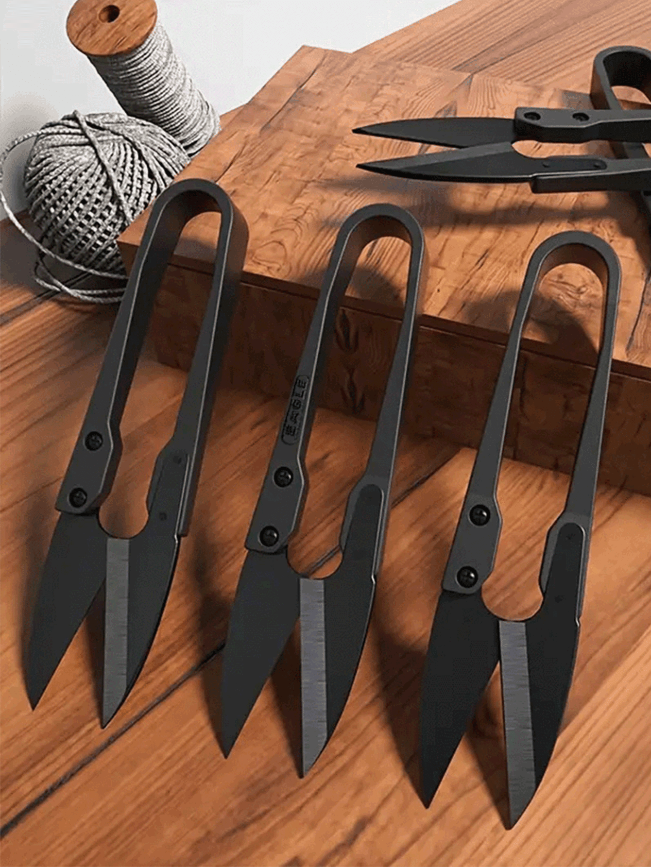 1pc Black Mini Scissors, Sewing Tool, Cross Stitch Embroidery Cutting ...