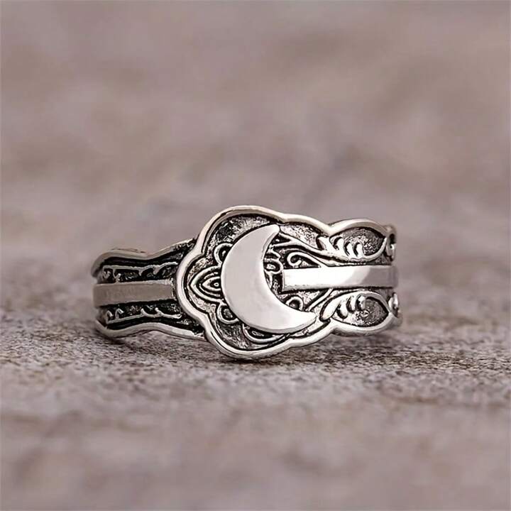 Old Silver Crescent Moon Ring