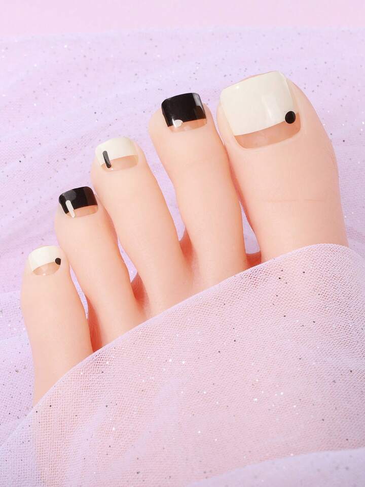 Toe Nail Designs Black And White