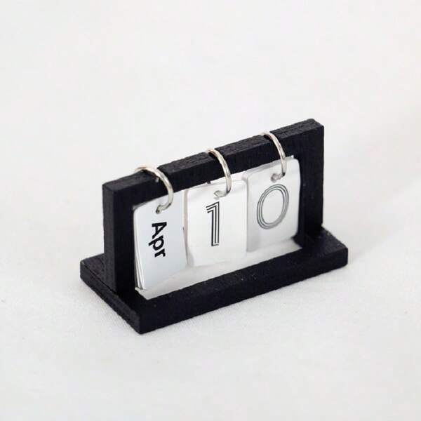 1pc Realistic Miniature Flippable Desk Calendar Creative Bedroom ...