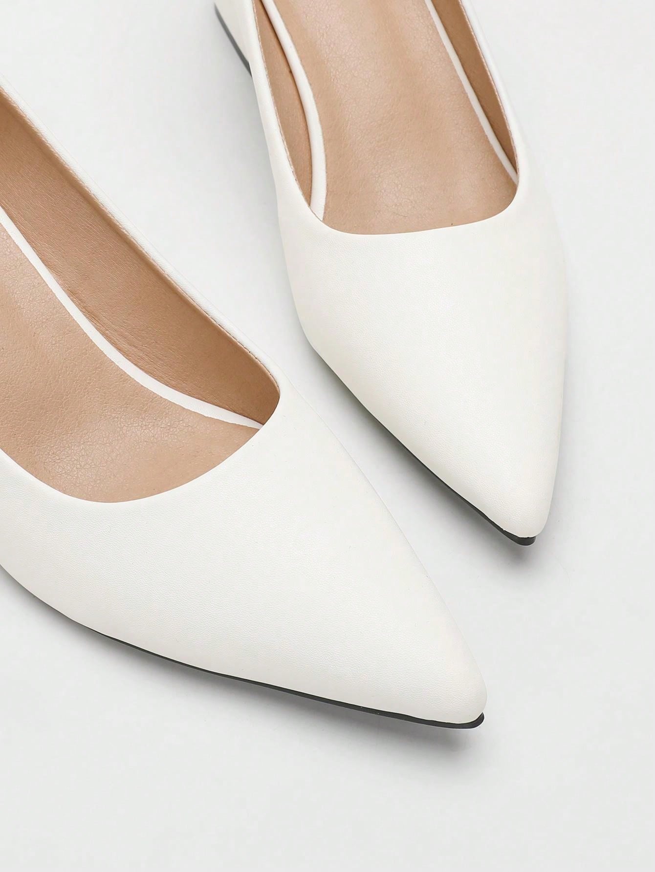 Zapatos De Tacón Blanco Y Grueso Con Boca Poco Profunda Estilo Francés ...