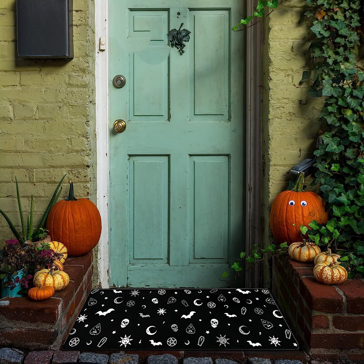 1pc Bat & Skull Pattern Rug | SHEIN USA