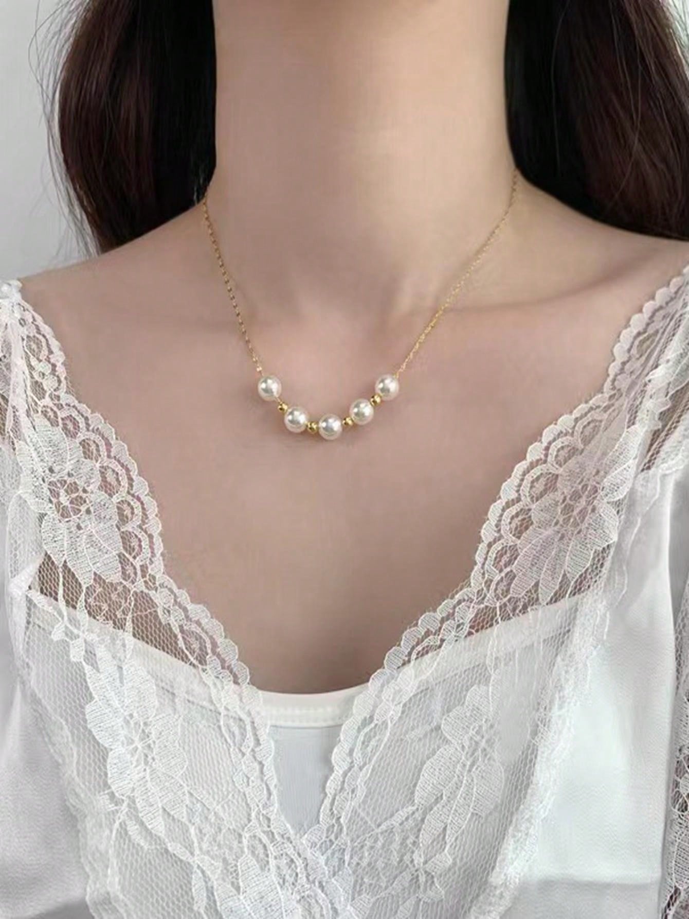 Un Collier Romantique De Style Français En Acier Inoxydable Plaqué Or ...