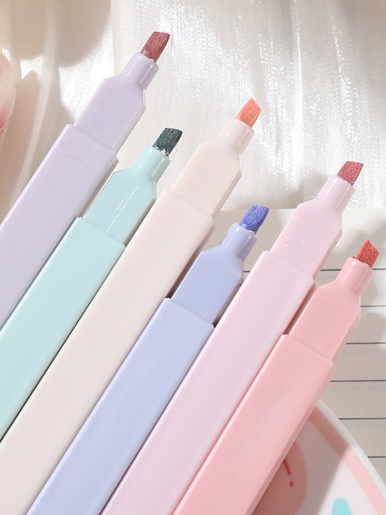6pcs creative graffiti minimalist highlighters, students can use soft ...