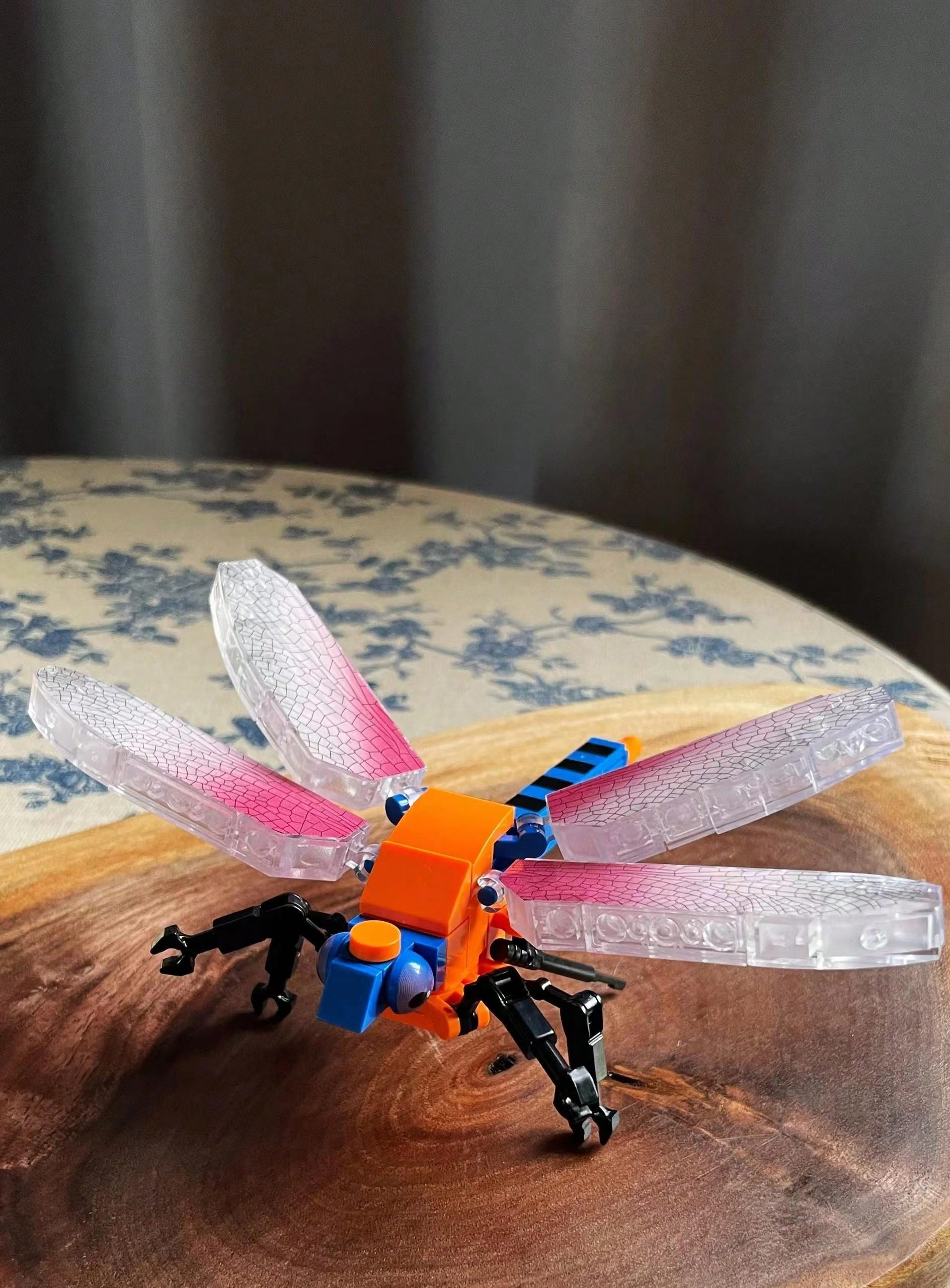 1pc Insect Building Blocks Dragonfly & Praying Mantis Model Home Decoration Birthday Gift | SHEIN