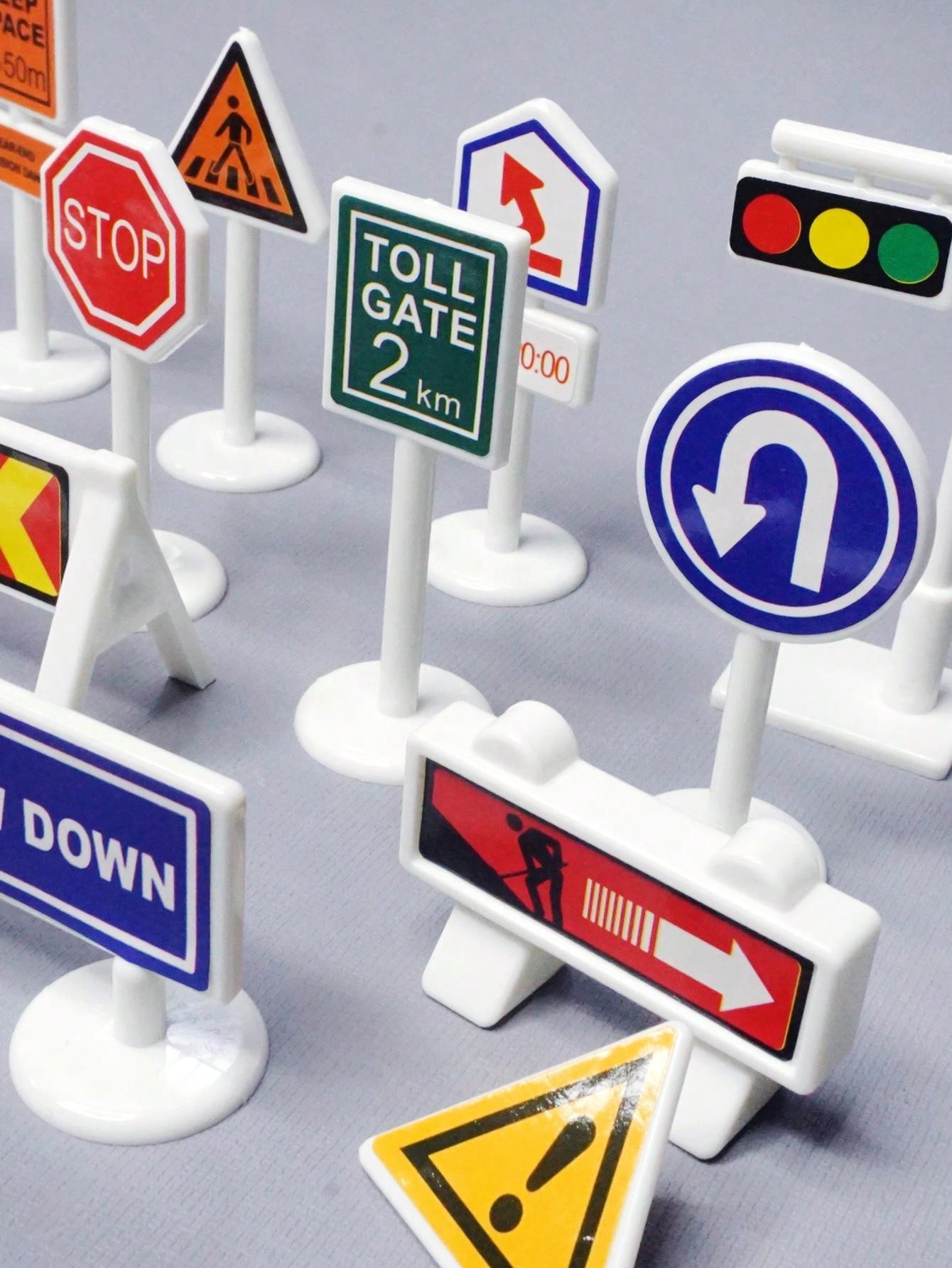 18pcs Traffic Sign Diy Traffic Light Sign Road Sign Roadblock Toy ...