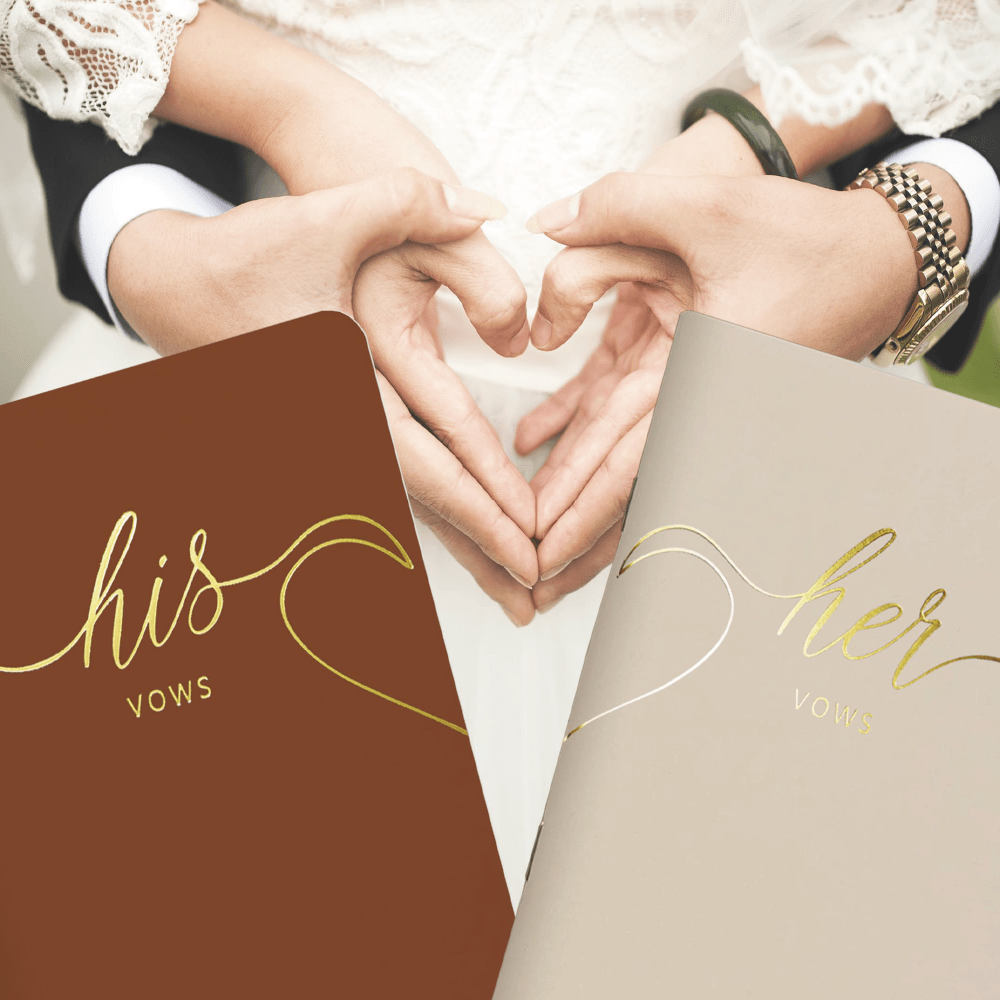 Elegant Vow Books With Gold Foil Lettering For Your Wedding - Perfectly ...