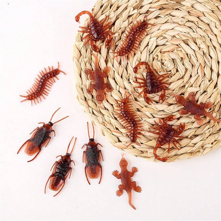 Aronclub Realistic Cockroach & Spider April Fool's Day Prank Props ...