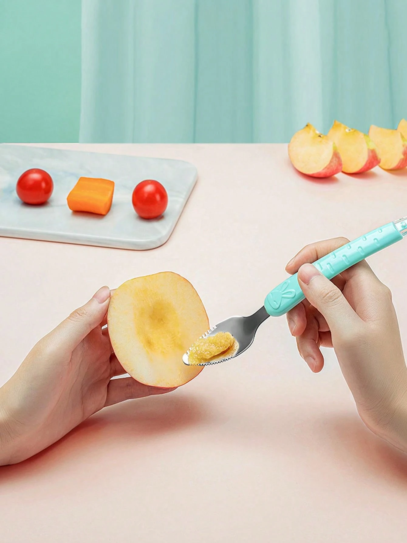 A Set Of Multi-functional Fresh Fruit Feeding Spoon For Babies, With ...