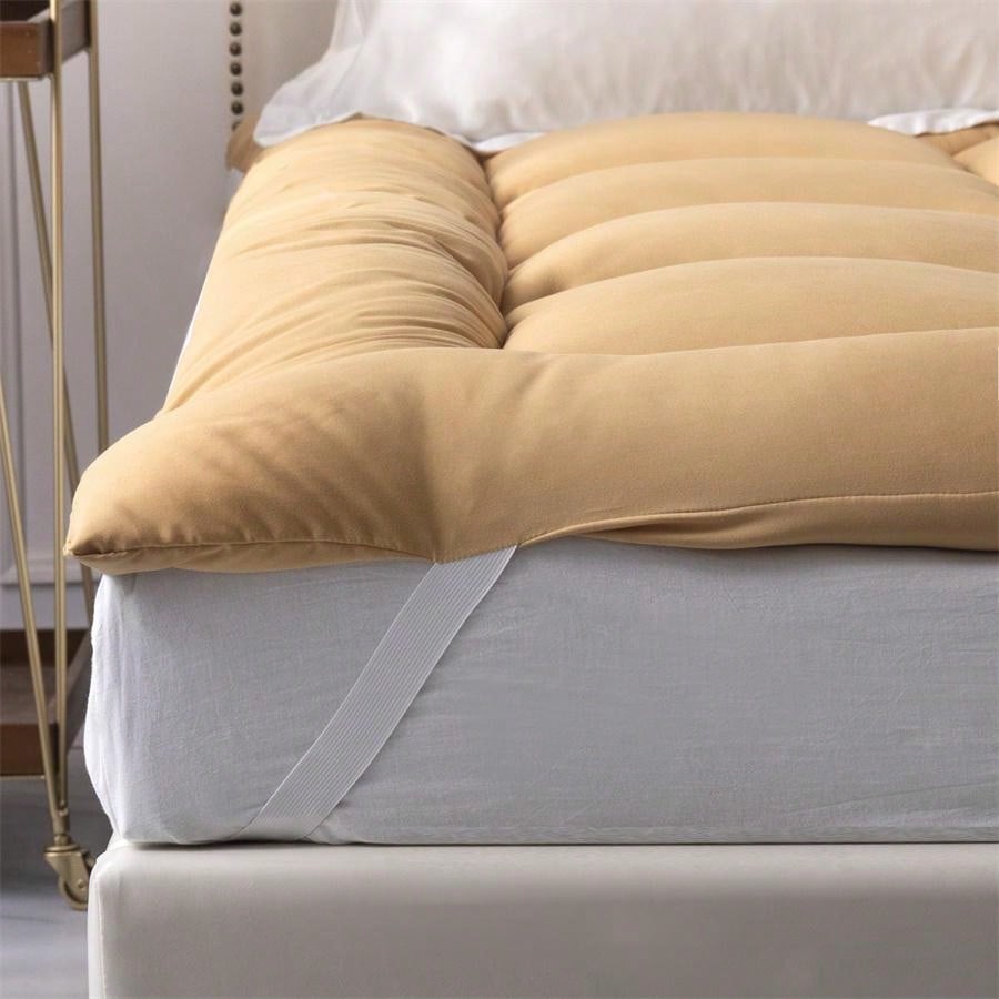 Camel-Colored Mattress Pad, Modern Minimalist Style Polyester Fiber ...