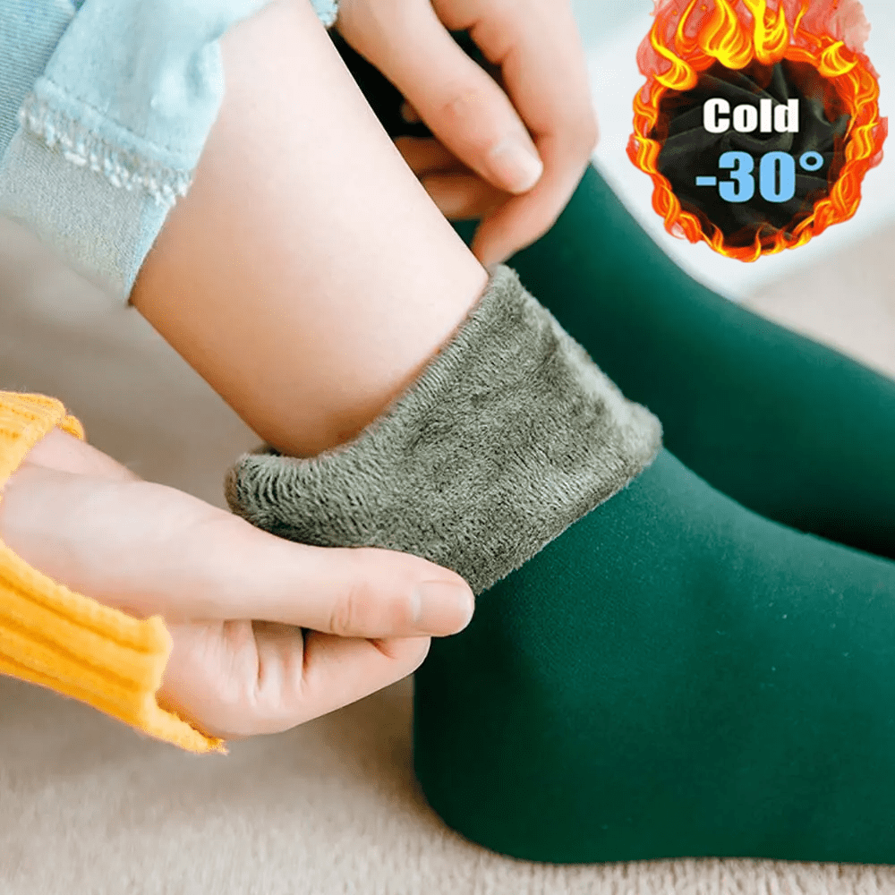 Green Thickened, Plush, And Warm Self-heating Autumn And Winter Socks ...