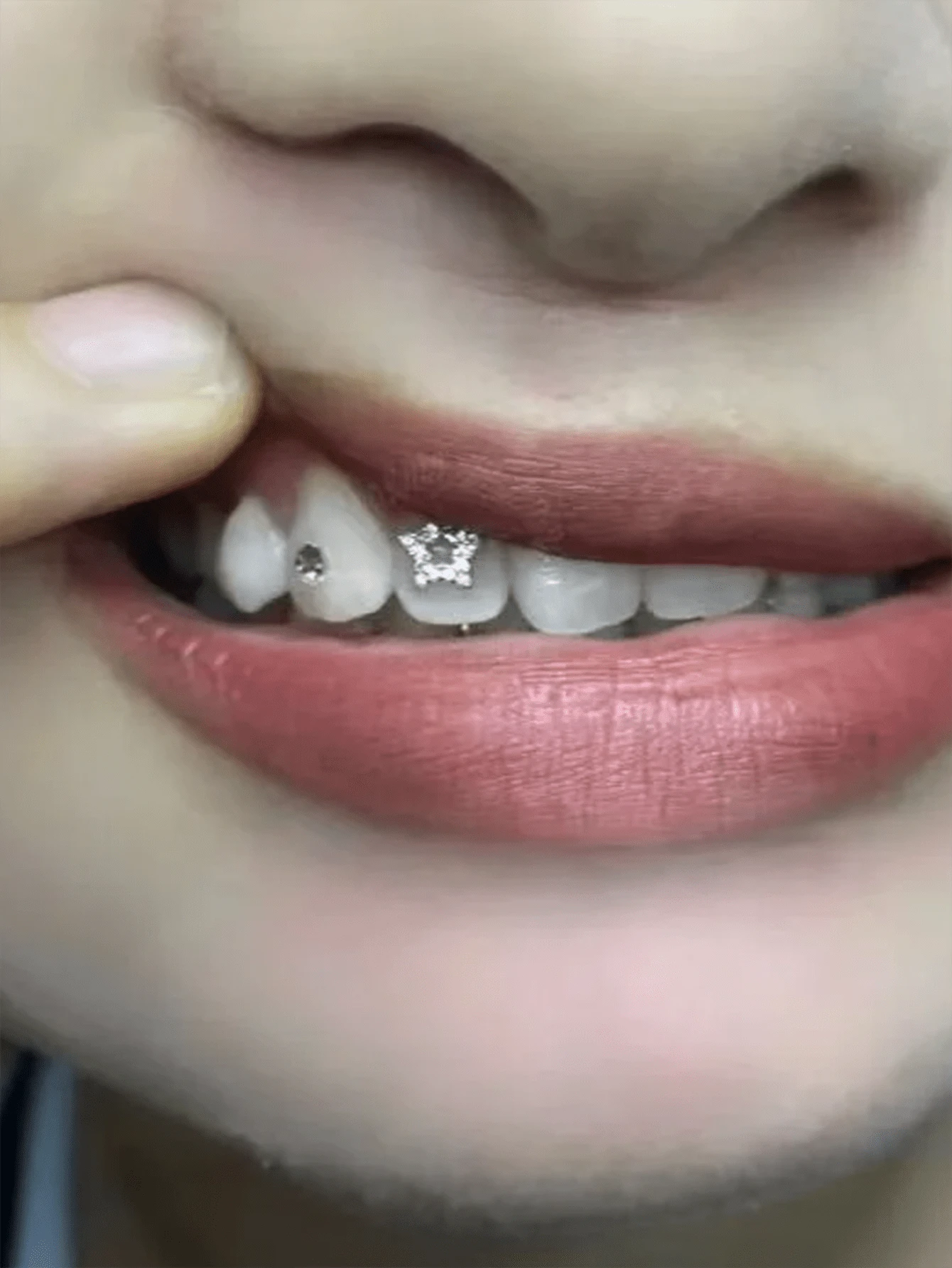 1pc Rhinestone Studded Metal Star Shaped Tooth Deco | SHEIN USA