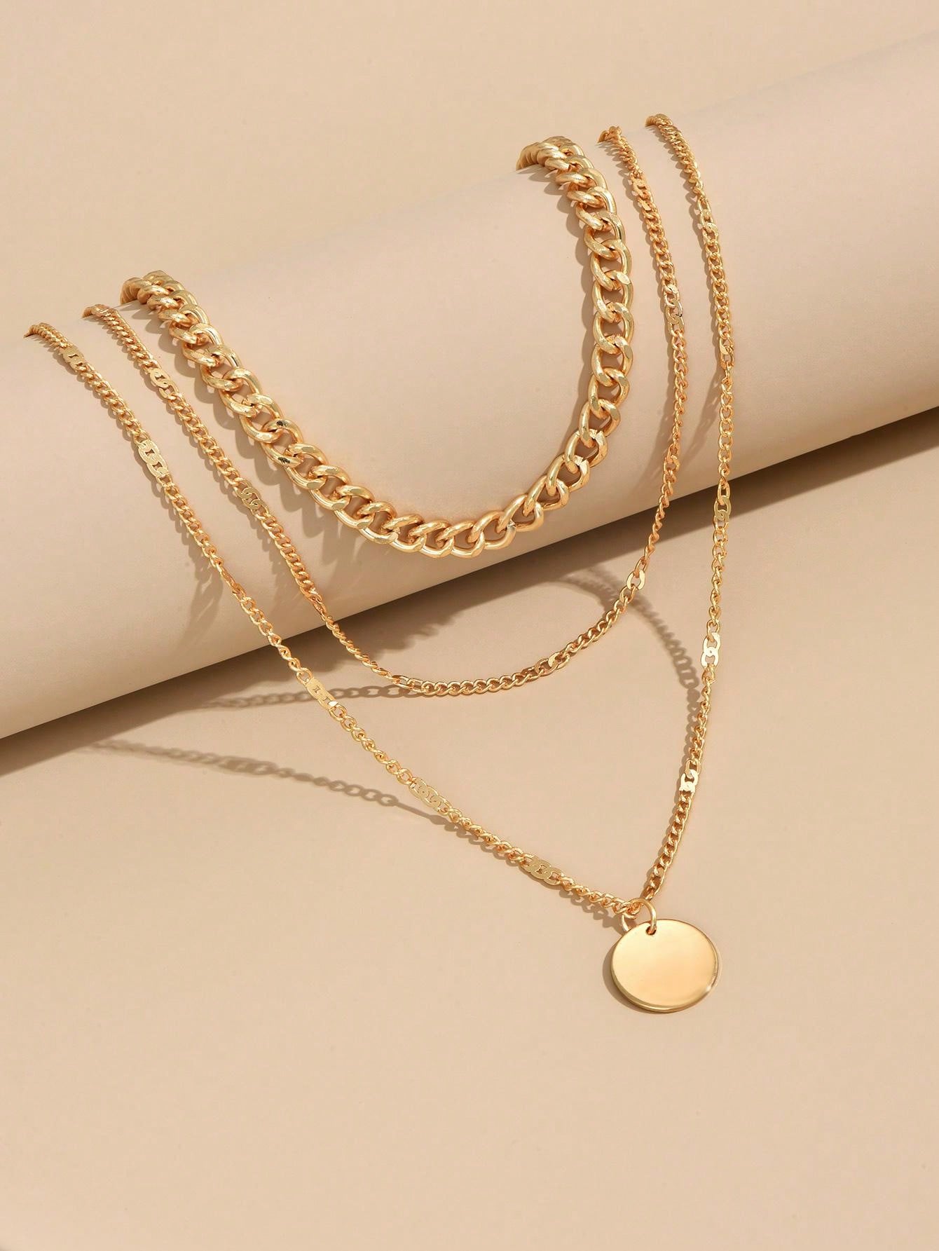 2pcs Round Disc Pendant Necklaces | SHEIN UK