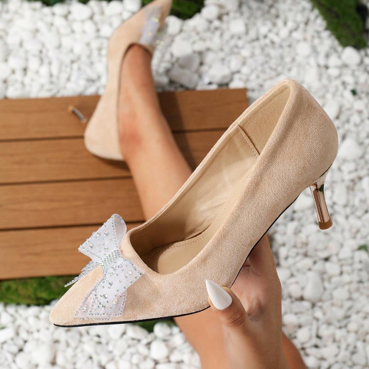 Scarpe A Tacco Alto Eleganti Da Donna Con Tacchi Placcati Oro A Forma ...