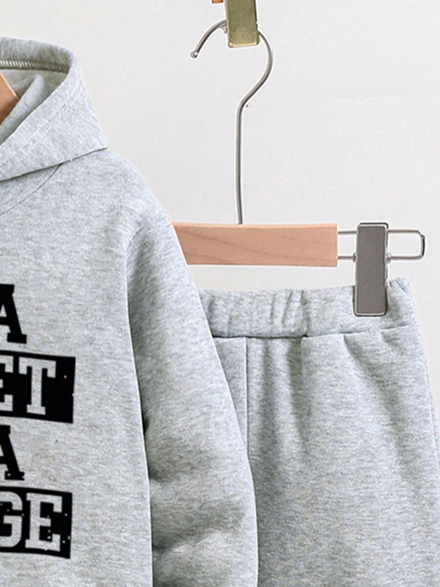 Young Boy Monogram Print Warm Hoodie And Sweatpants | SHEIN USA