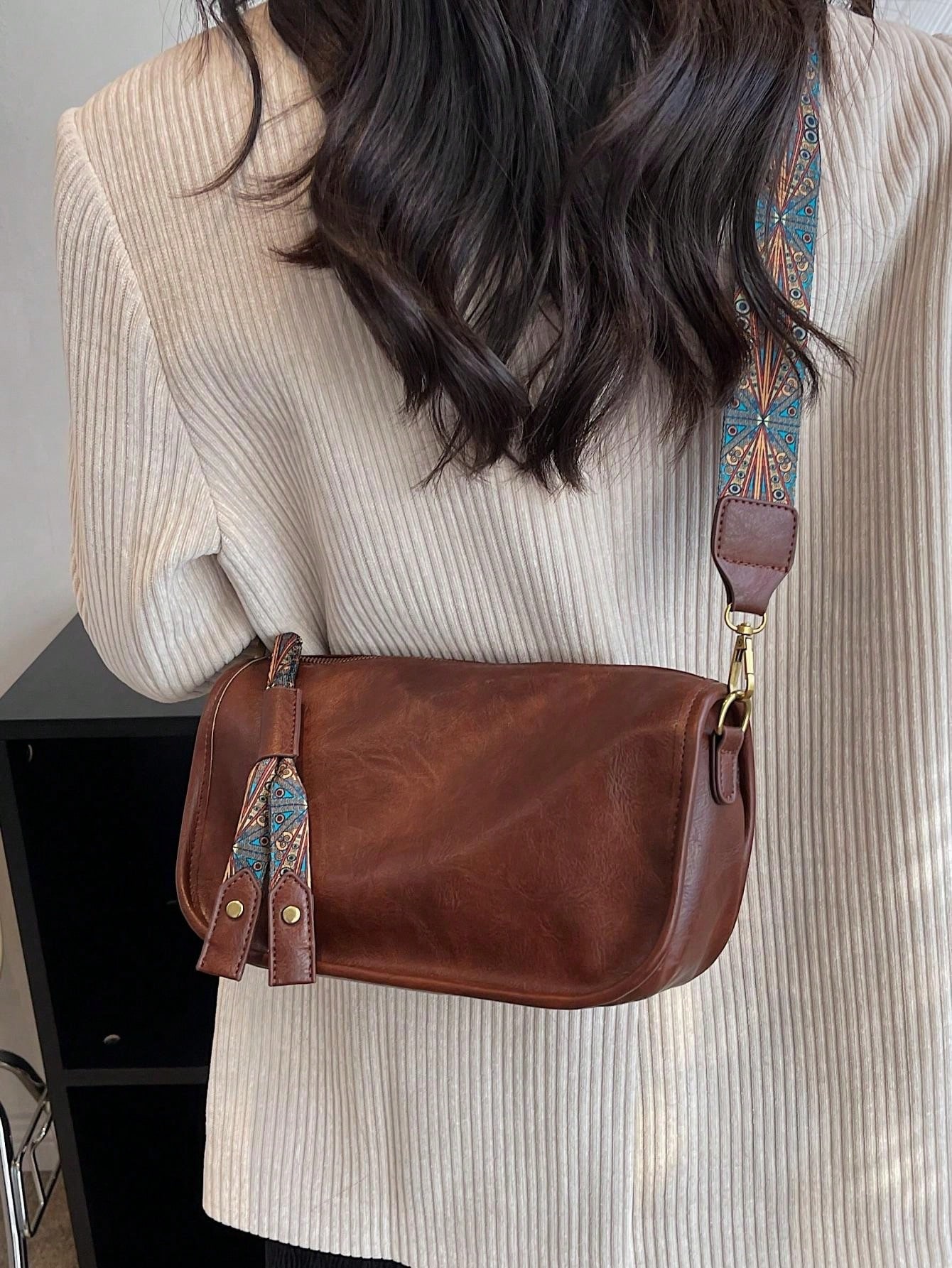 Minimalist Zipper Hobo Bag | SHEIN UK