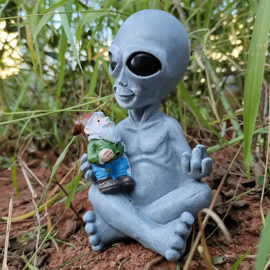 Resin Friendship Alien And Gnome Garden Statue | SHEIN USA