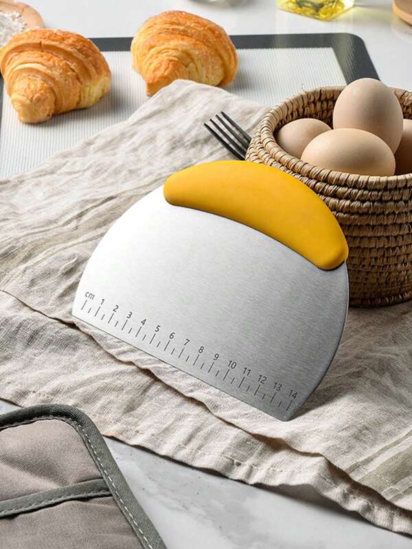 Stainless Steel Noodle Cutter With Scale, Multipurpose Dough Scraper ...