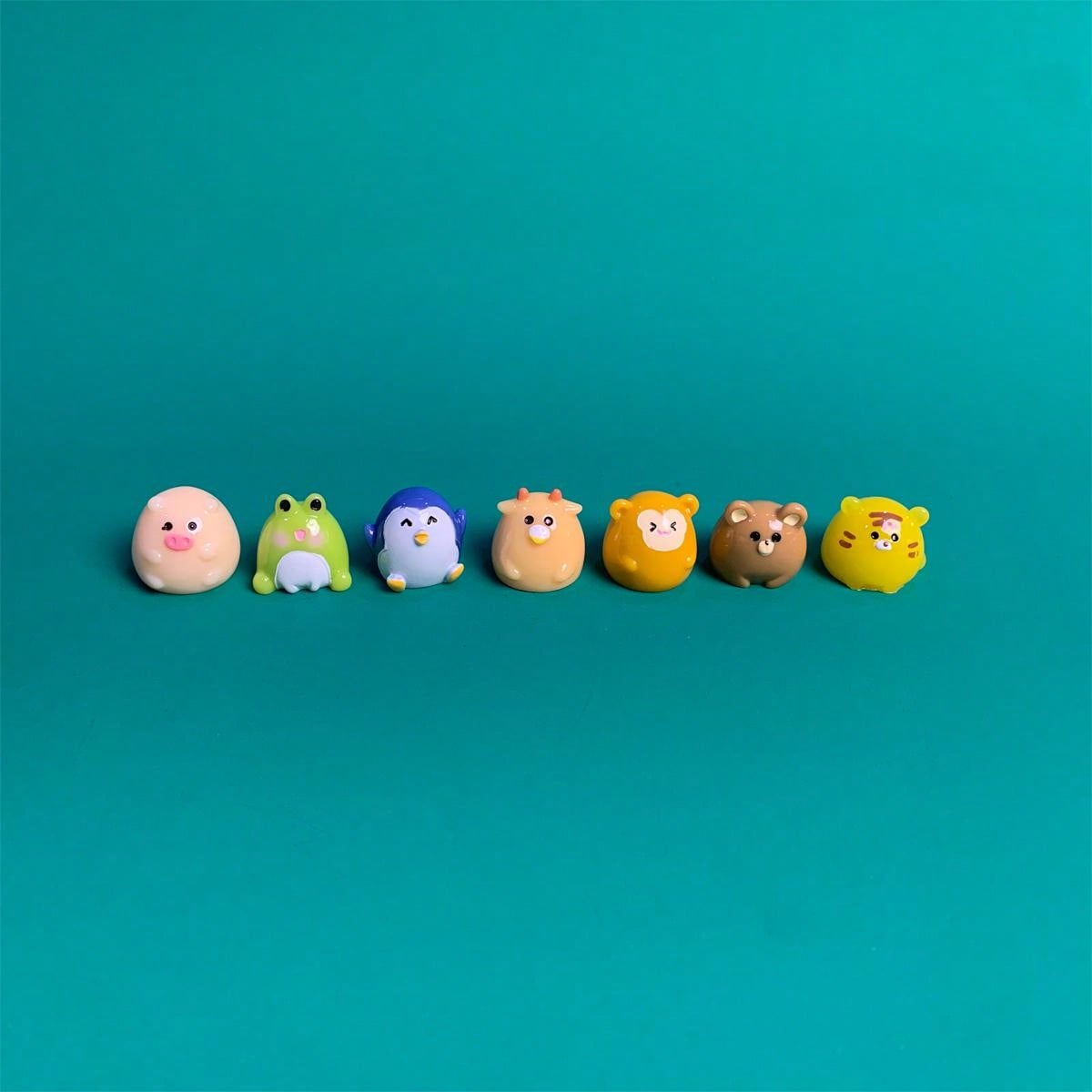 7pcs Mini Landscape Animal Figurines, Cute Frogs, Penguins, Tigers ...