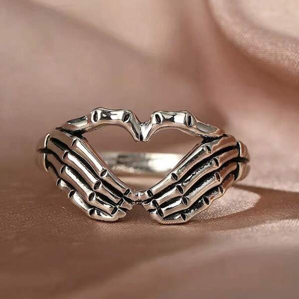 Skeleton Hand Decor Ring | SHEIN UK