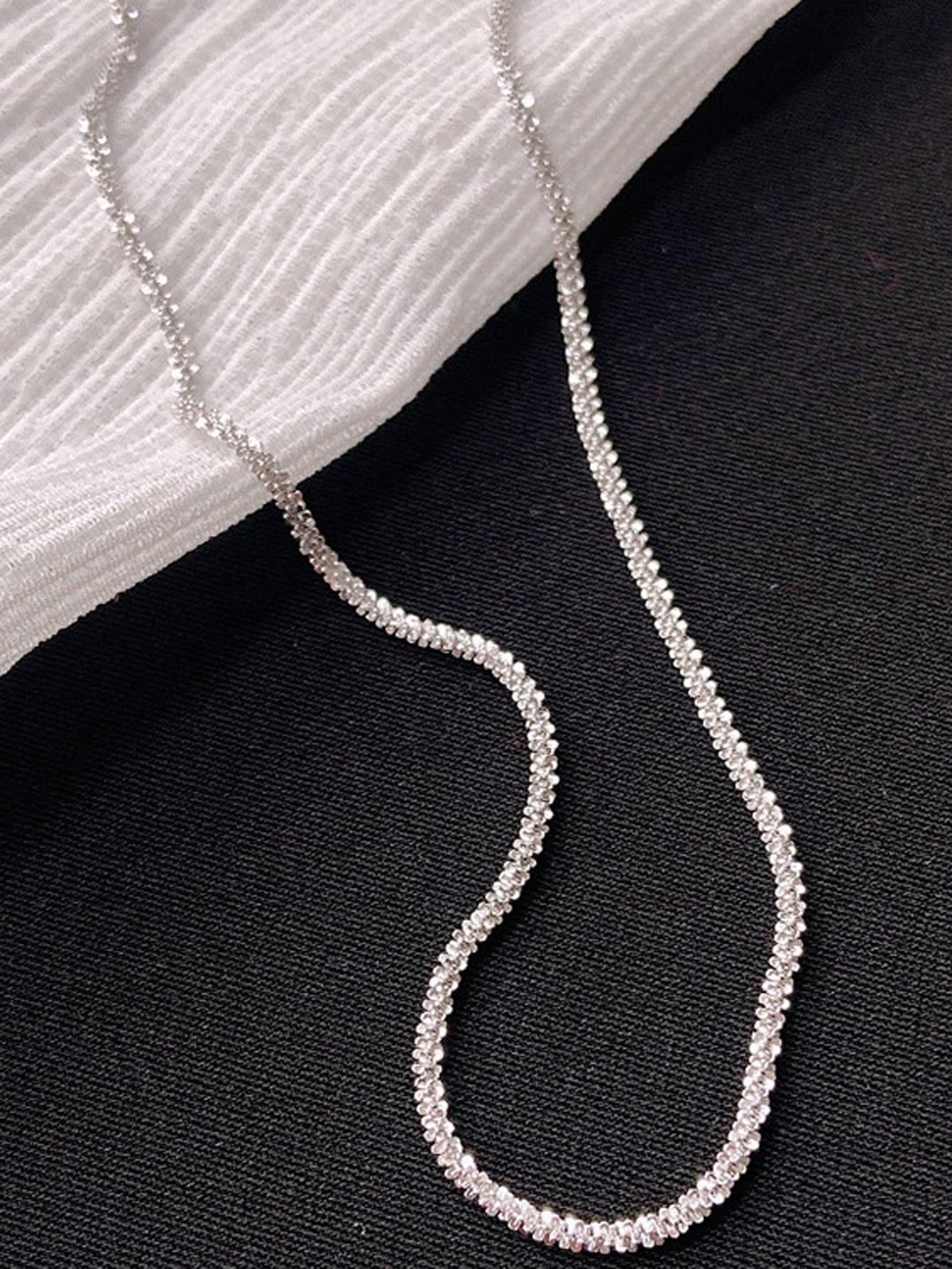 1pc Simple Women Shiny Wave-Surfaced Serpentine Chain Necklace | SHEIN UK