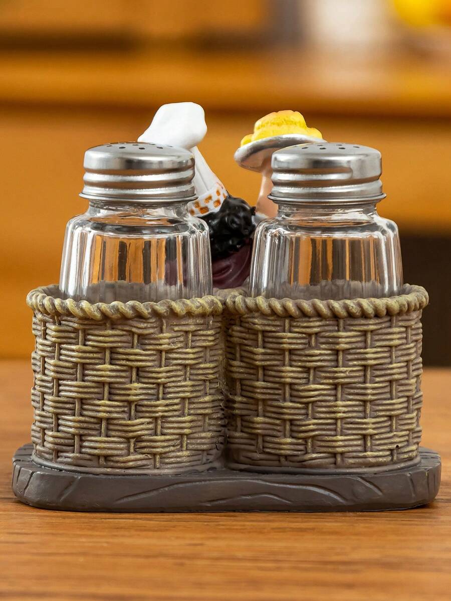 Interesting Salt And Pepper Shakers With Chef Statue Decoration, Resin ...