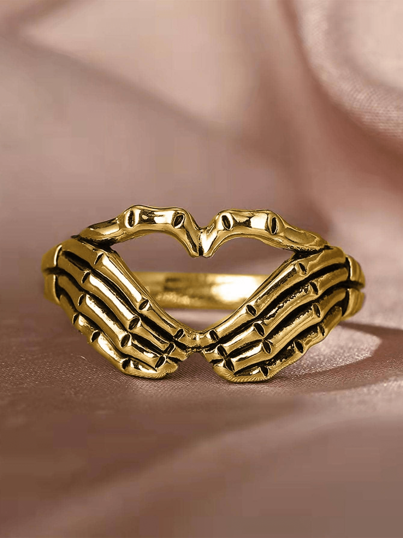 Skeleton Hand Decor Ring | SHEIN UK