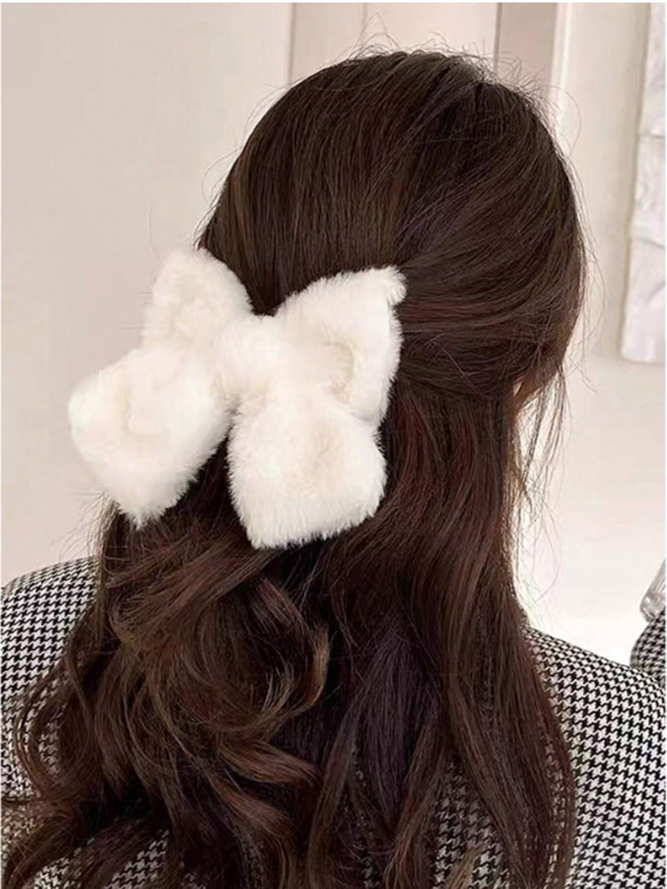 1pc Random Color Cute Fluffy Hair Clip With Big Bowknot Design | SHEIN USA