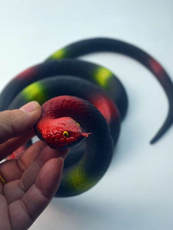 Prank Jump Scare Soft Rubber Realistic Snake Toy. 140cm Extra Large 1:1 ...