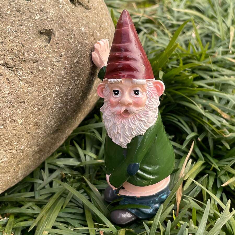 1pc Creative Miniature Helping Grandpa, Peeing White Bearded Dwarf ...