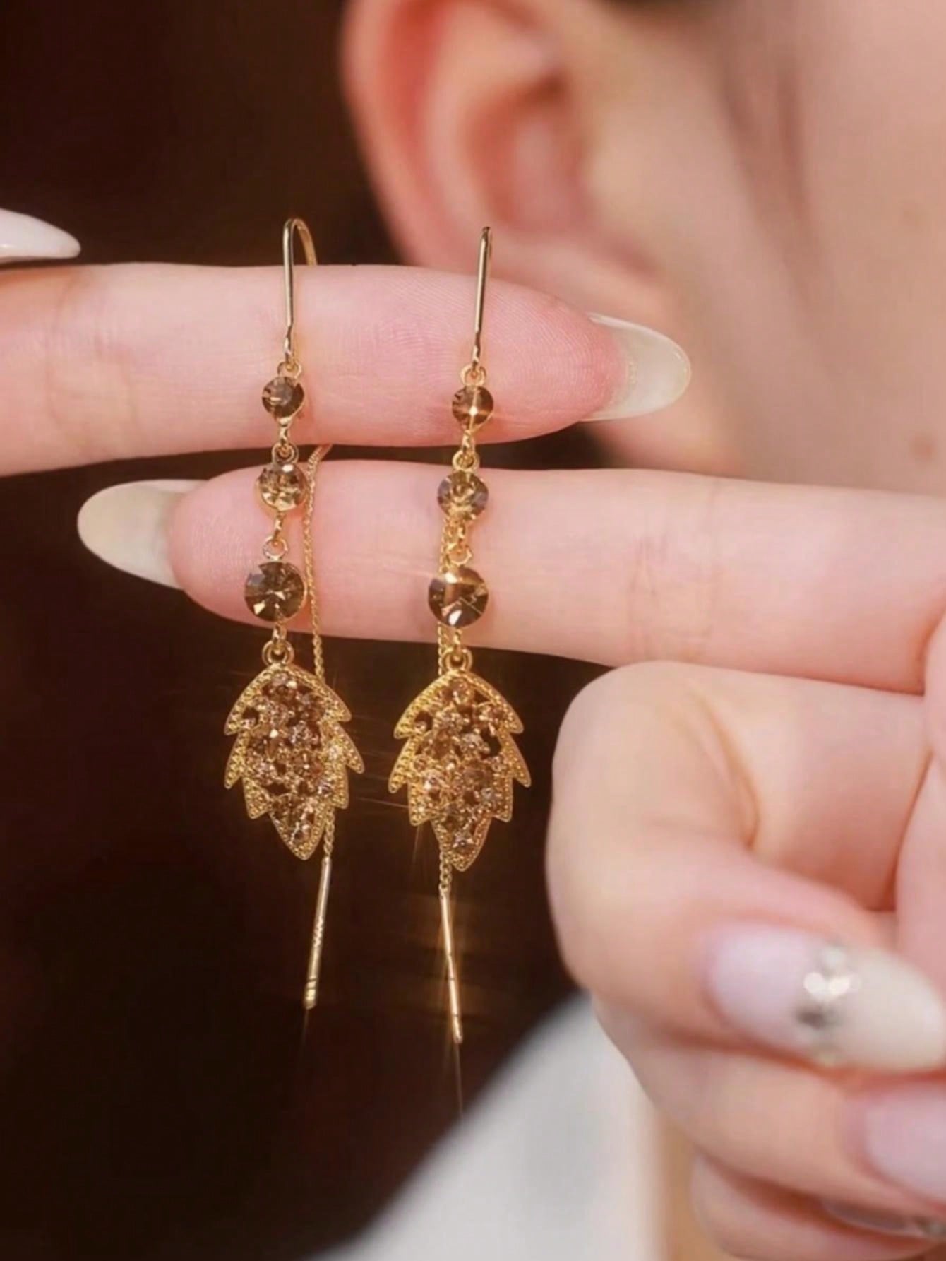 Luxurious And Stylish Miraida Full Rhinestone And Studded Leaf Ear ...