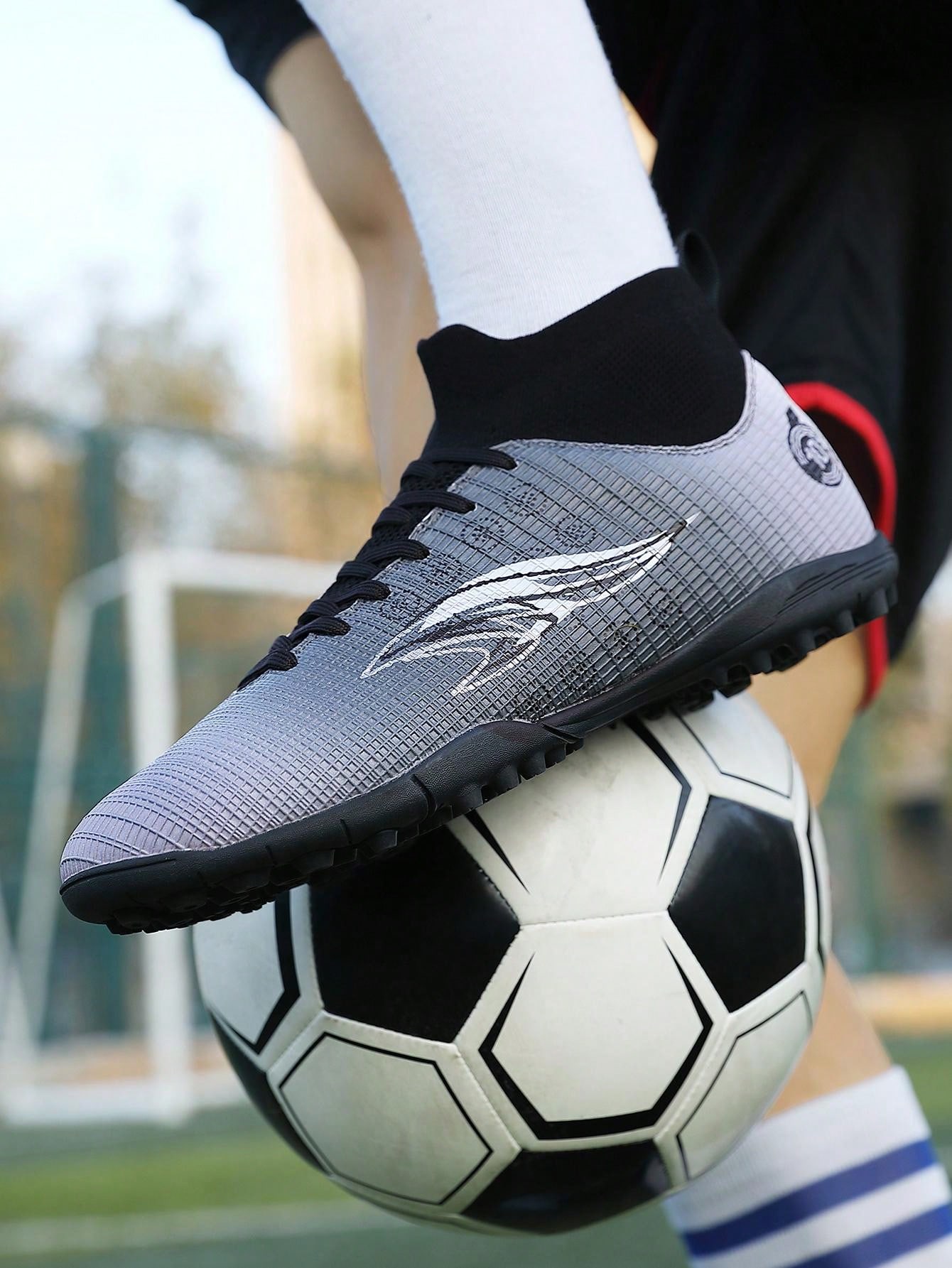 High Top Professional Unisex Soccer Shoes With Studs, Artificial Turf ...