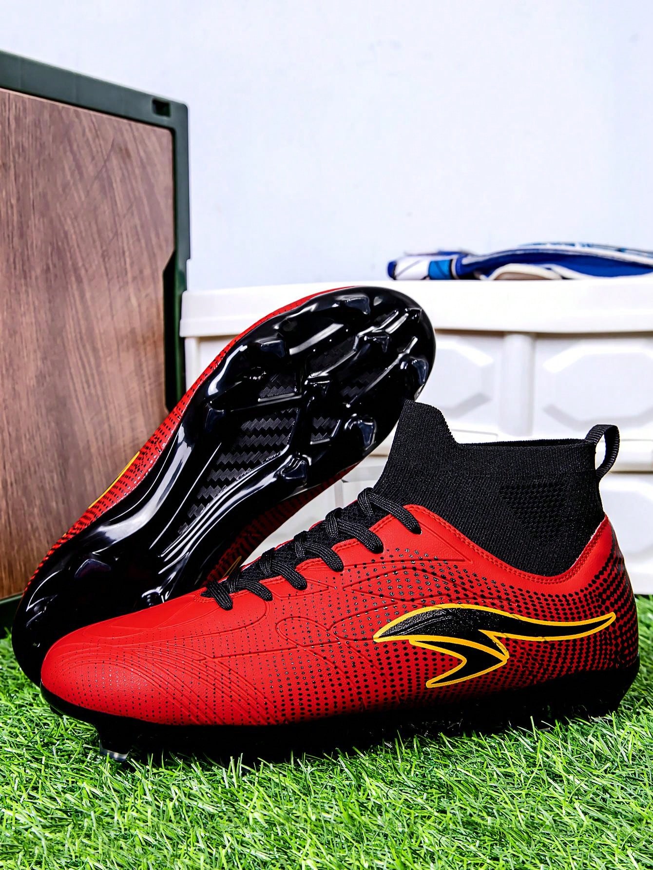 High-Top Football Spike Shoes For Artificial Grass, Men's And Women's ...