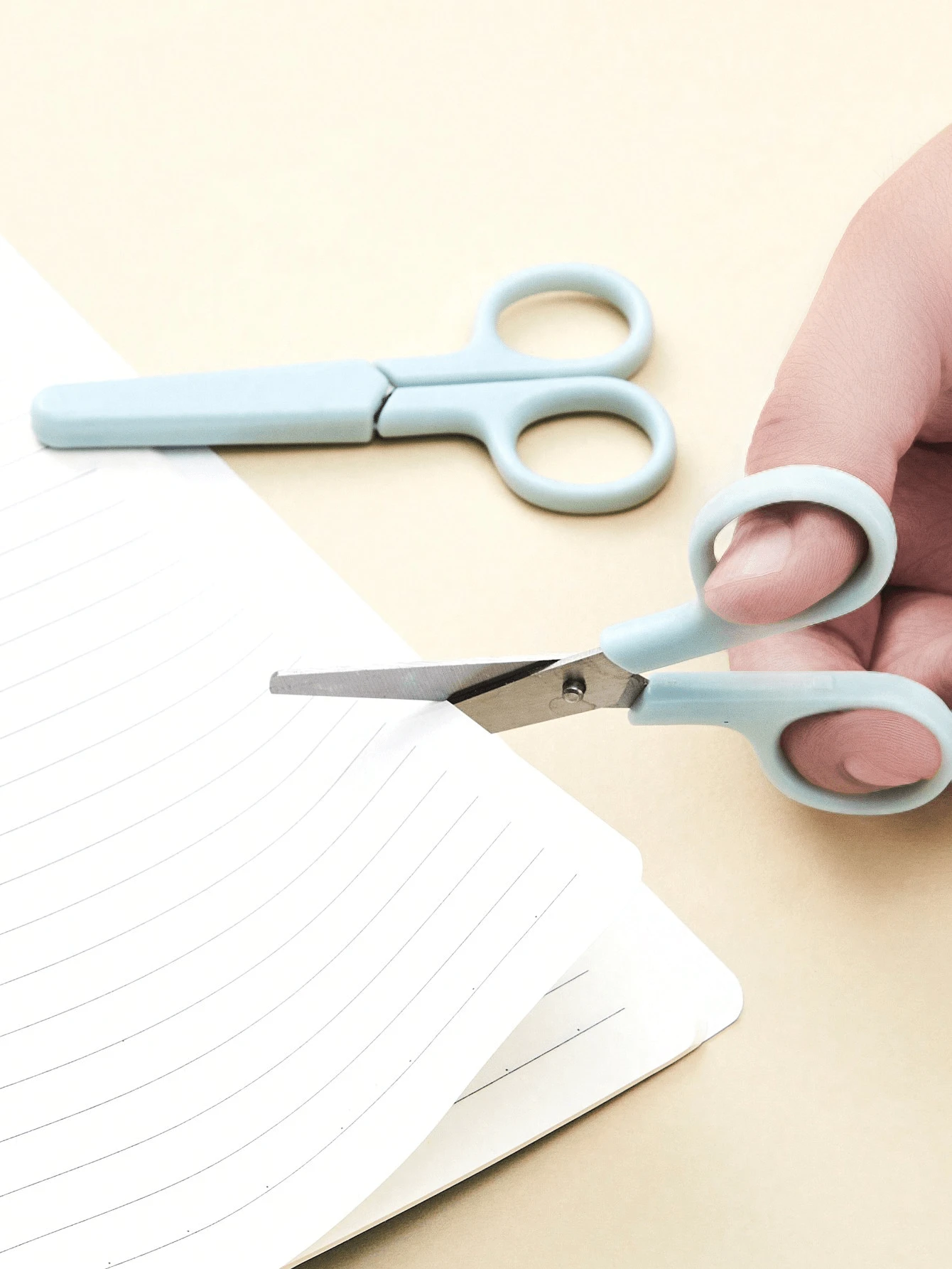 1pc Portable Mini Handmade Scissors With Cover, Stainless Steel Art ...