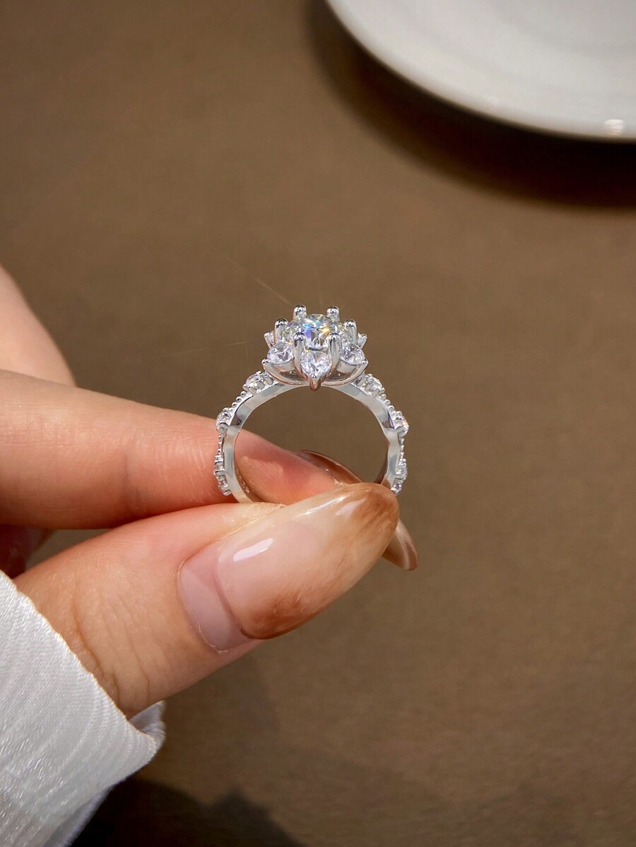 1pc Elegant Luxury Real 1CT Moissanite Rhinestone Sunflower Rings for Women 925 Sterling Silver ...