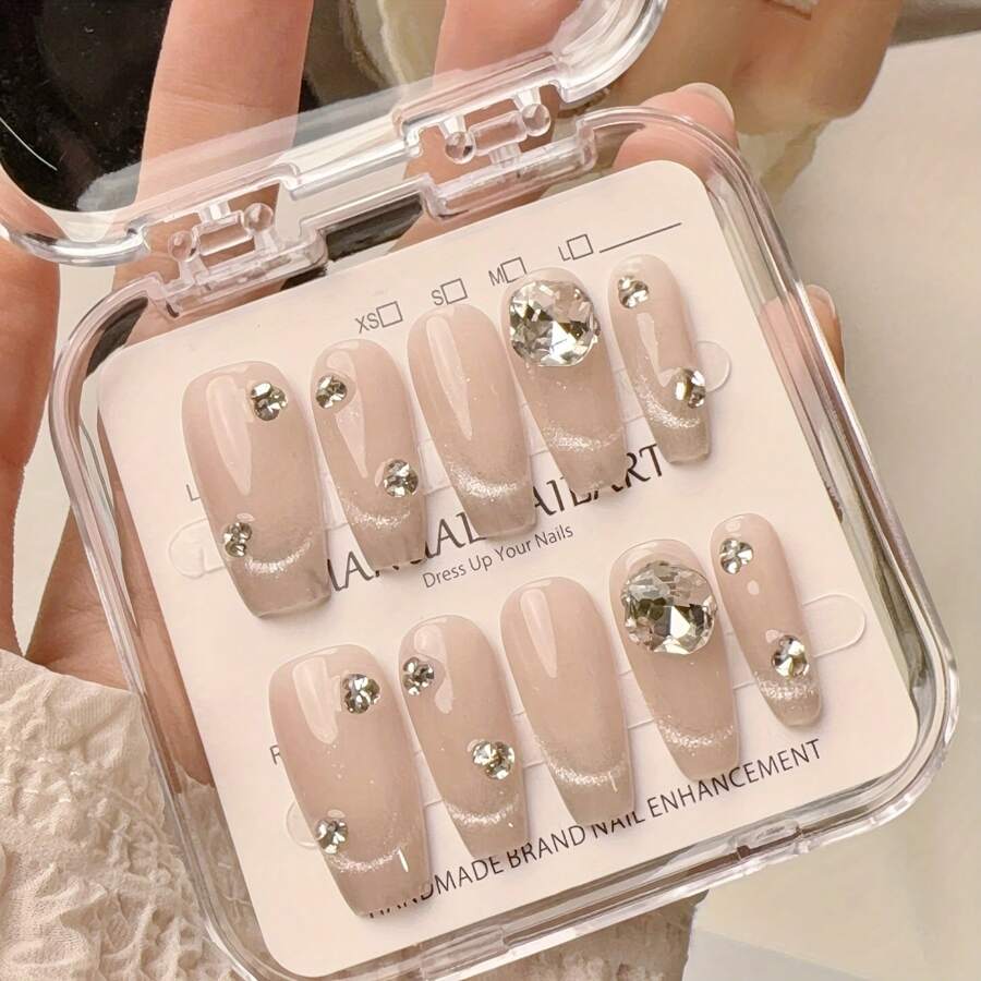 Original Real-Life Photo Of Handmade Wearable Nail Phototherapy Nail ...