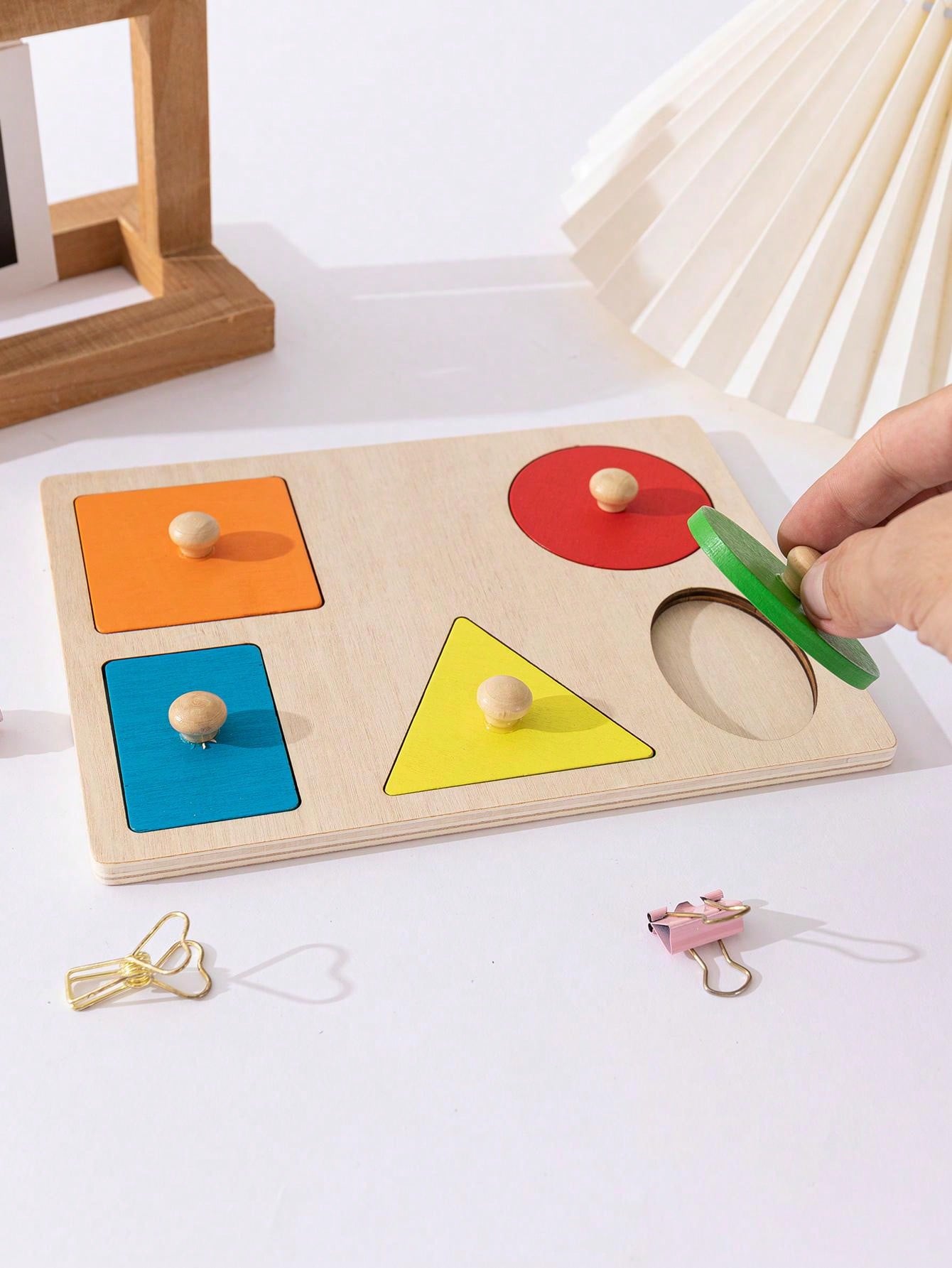 5-Hole Geometric Shape Sorting Board With Matching Grabbing Board ...