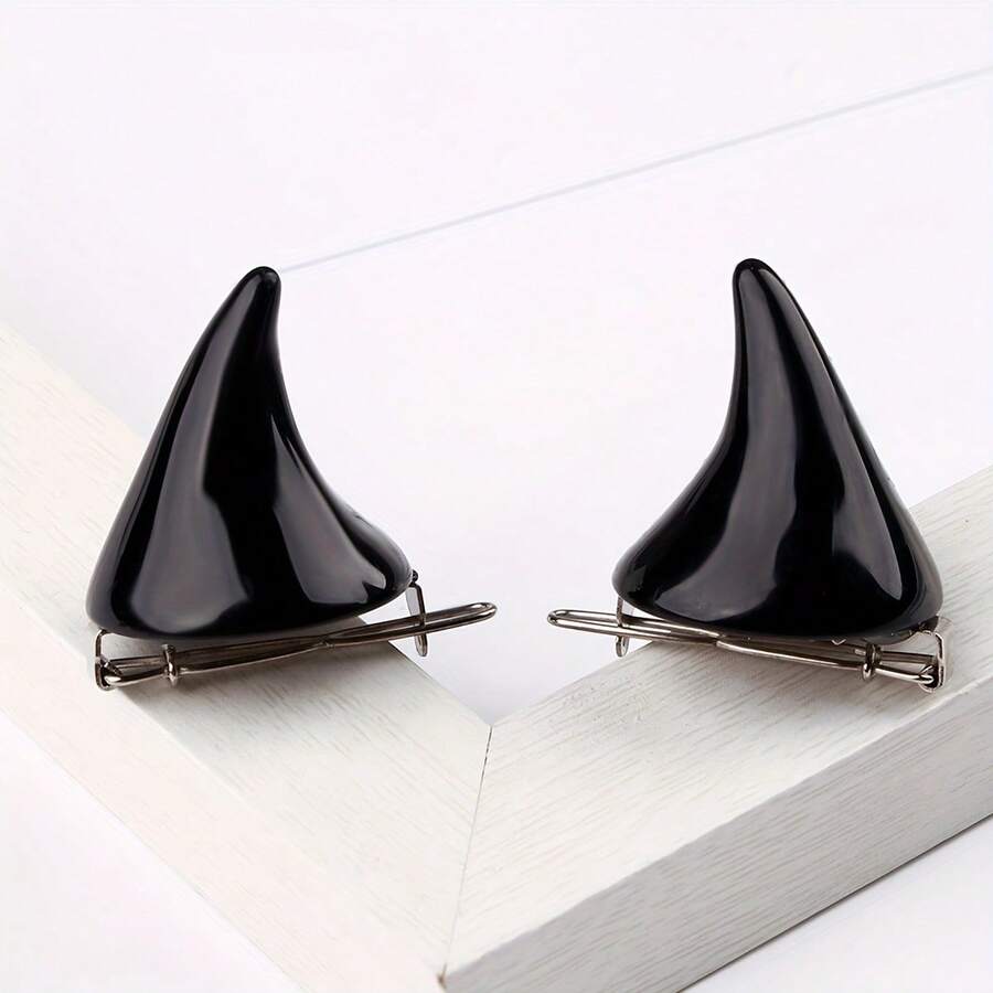 2pcs Women Creative Cute Cartoon Devil Horn Resin Ox Horn Hair Clips ...