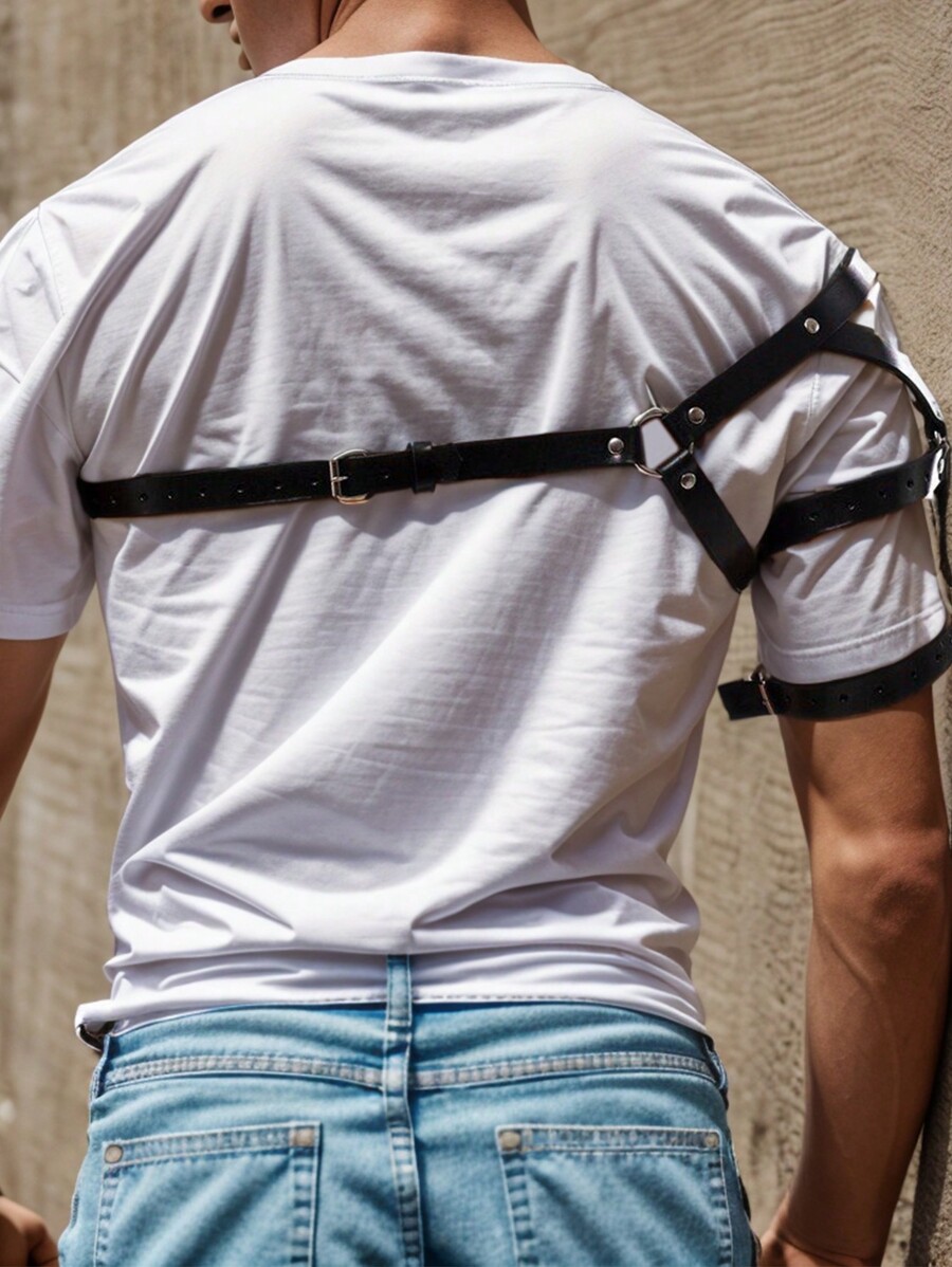 European And American Muscle Men Leathe Chest Garters Harness Strap ...