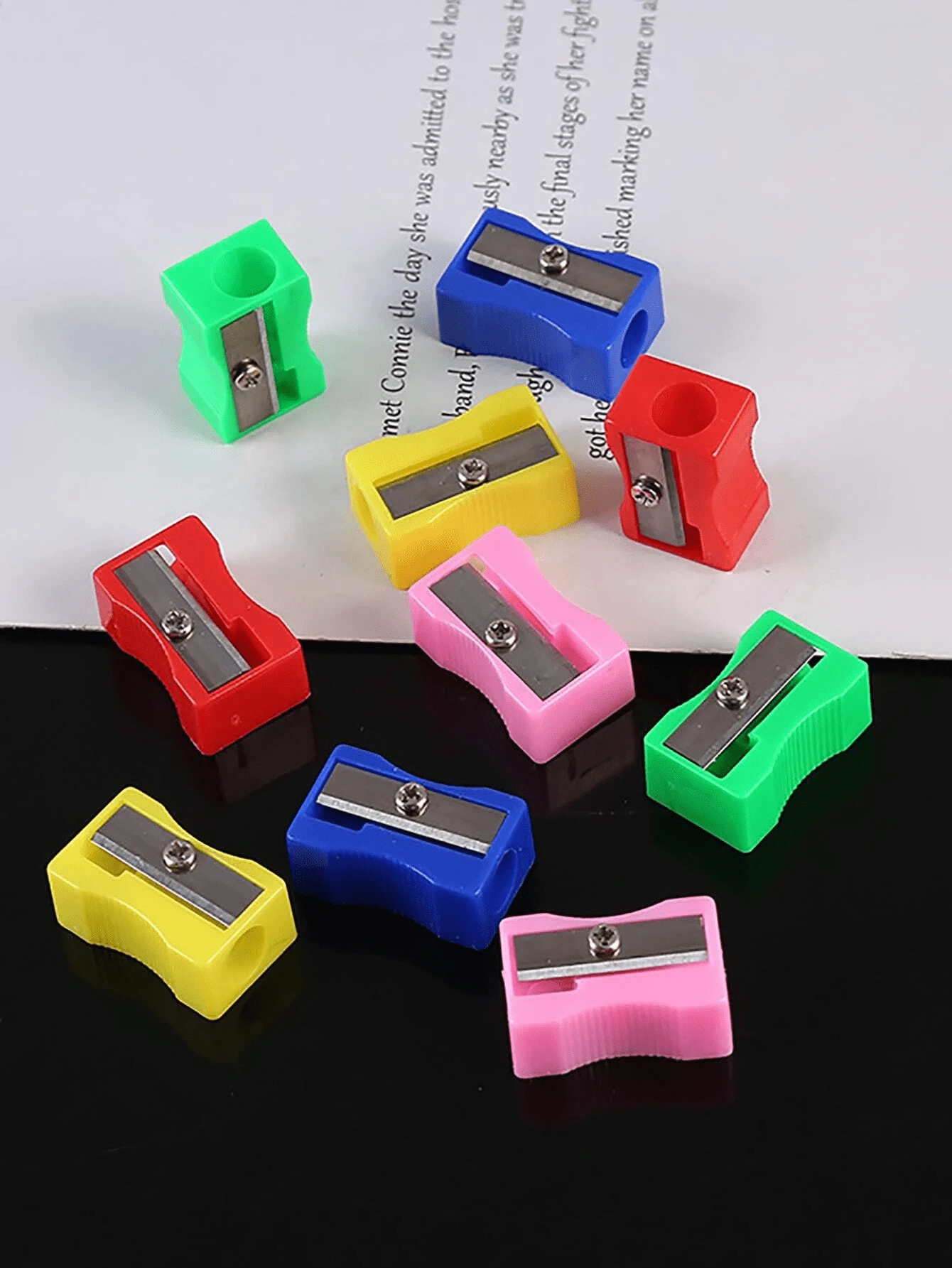 Set Of 16 Mini Portable Classic Simple Pencil Sharpeners And Shavers ...