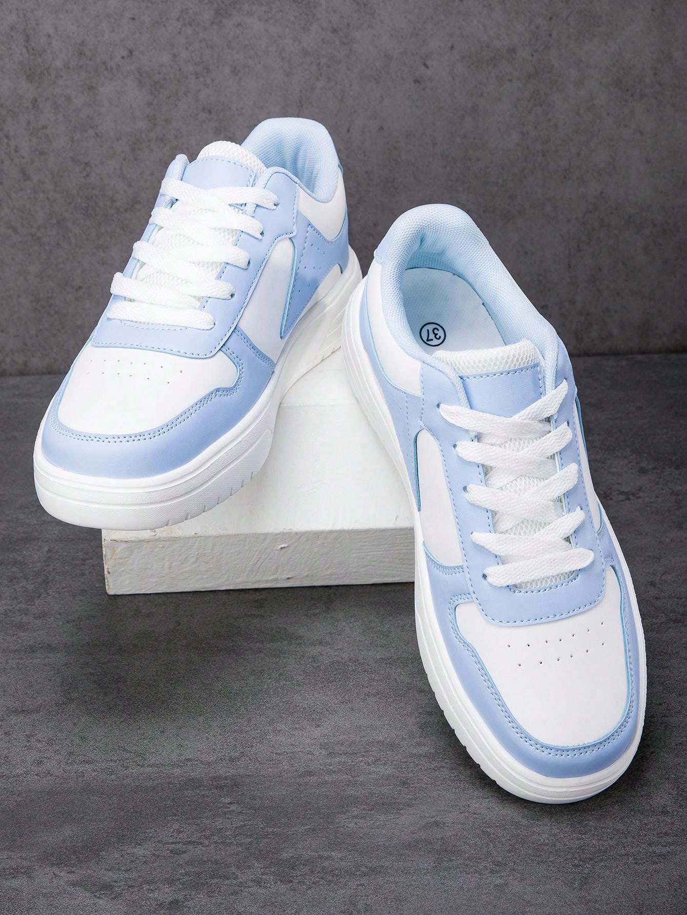 Unisex Light Blue/White Fashionable Simple Casual Sneakers For Men ...