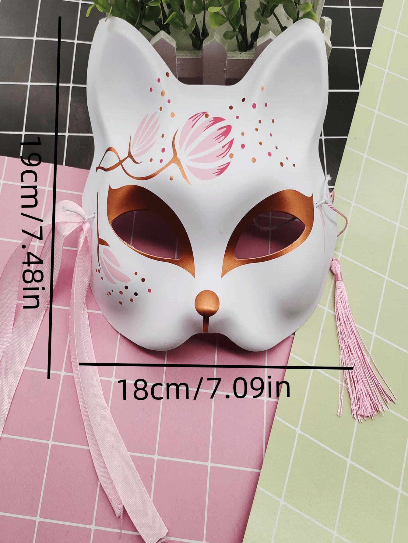 Japanese-Style Half-Face Fox & Cartoon Cat Painted Masquerade Party ...