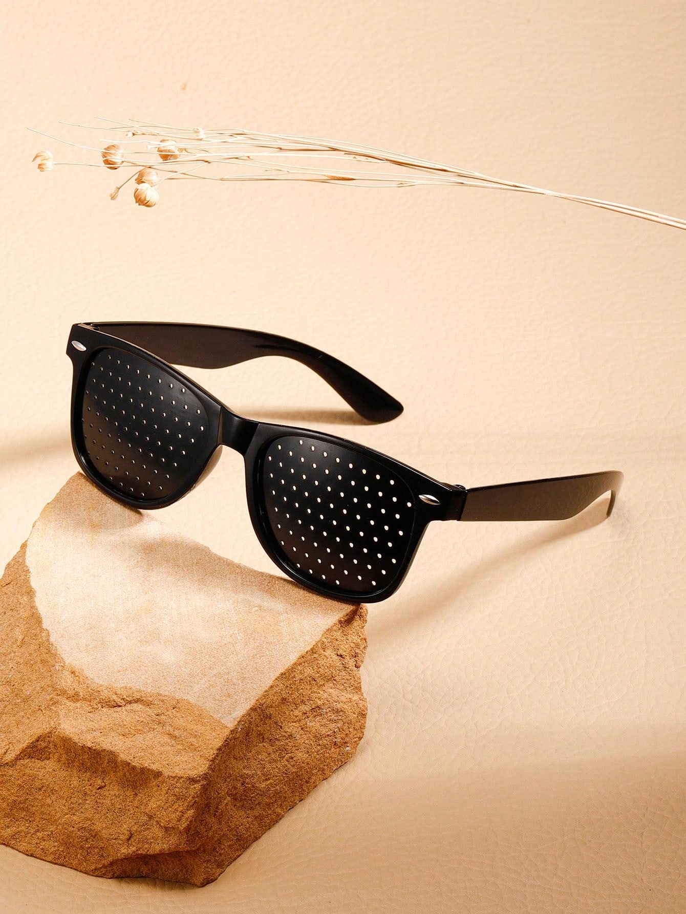 Pinhole Glasses For Visual Training, Glasses With Small Holes ...