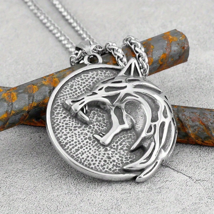 Popular Odin Retro Wolf Head Animal Necklace, Men's Nordic Fashion ...