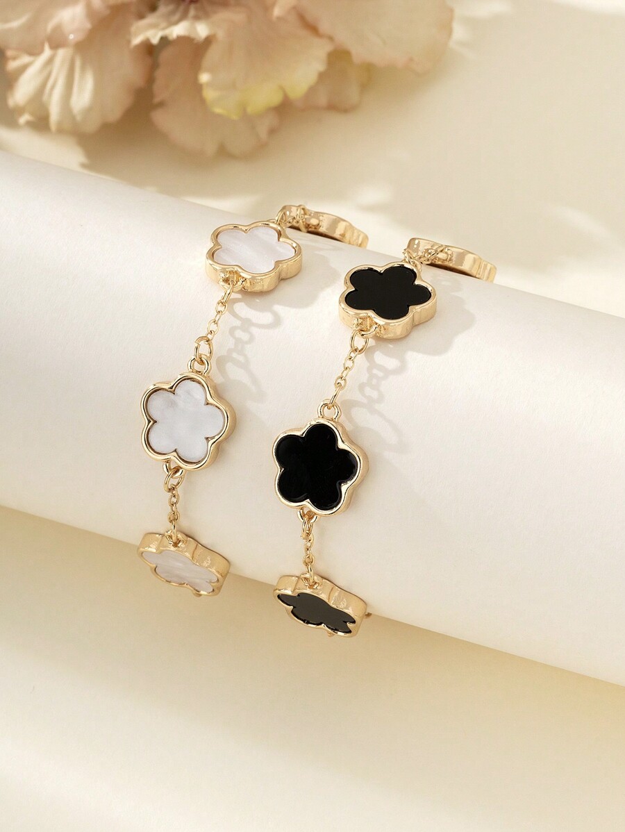 2pcs Fashionable Classic Black & White Clover Design Bracelet Set ...