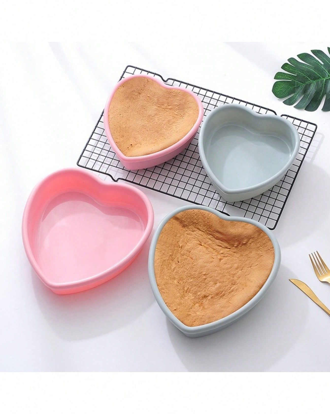 1pc Heart-Shaped Silicone Cake Pan Layered Cake Love Bread Baking Mold ...
